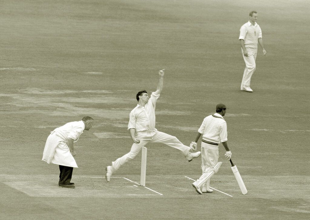 Fred Trueman: Bio, Career Stats & Records - 7cric Blog